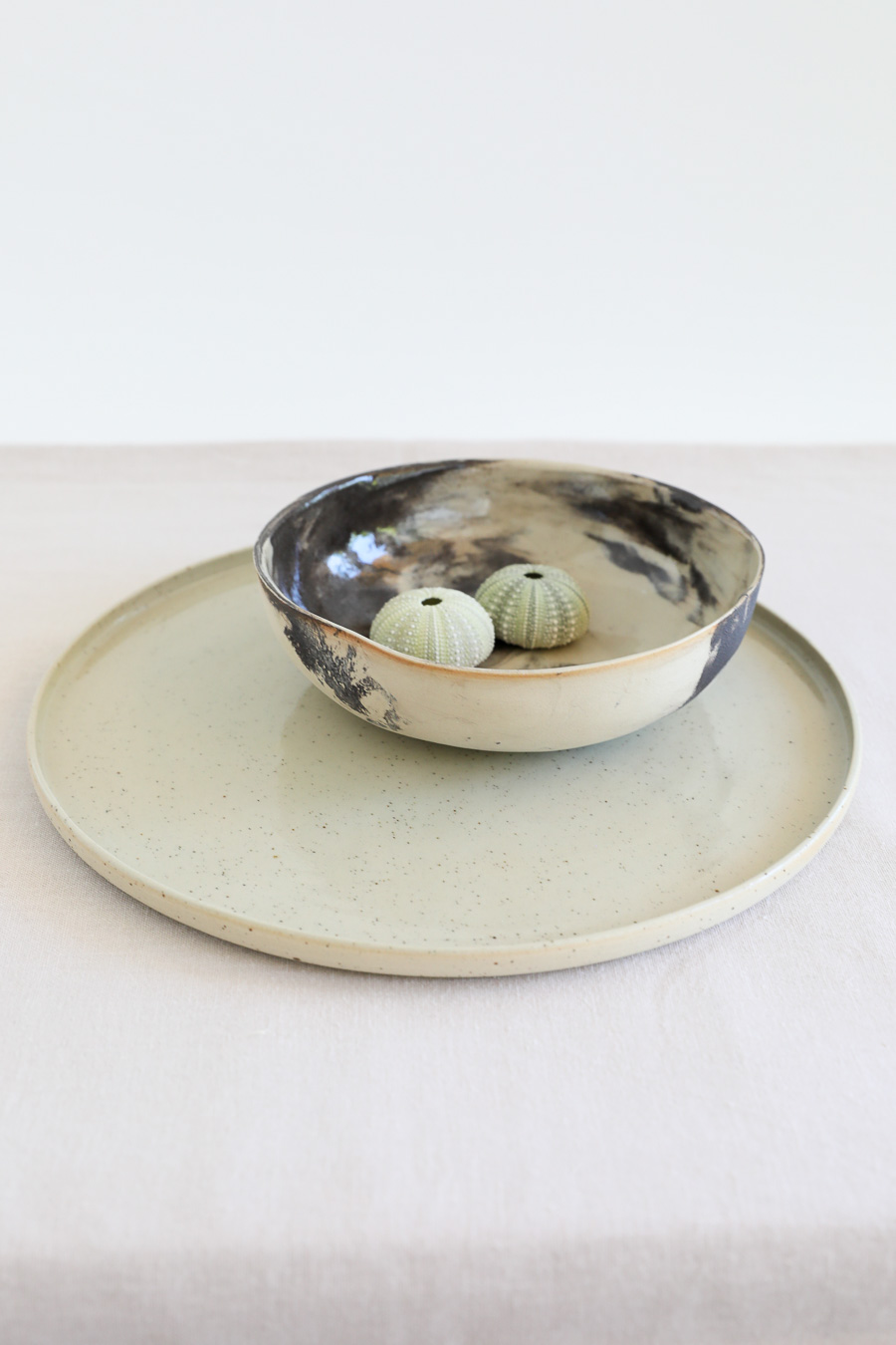 Big Dinner Plate - dirty celadon - Vera Wiedermann Ceramics