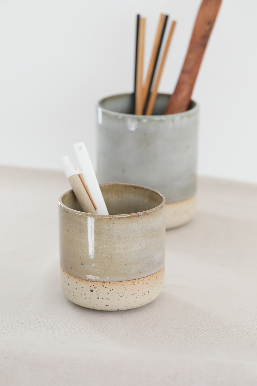 Pen Holder – hay - Vera Wiedermann Ceramics