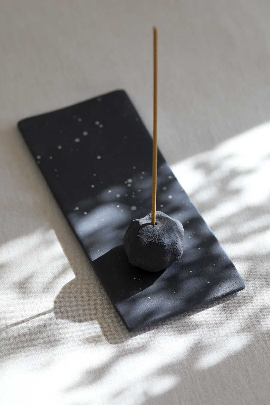 Incense Stone - concrete - Vera Wiedermann Ceramics