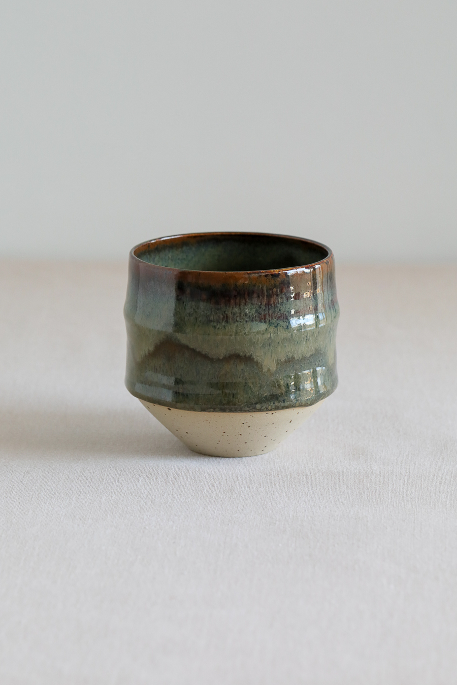 Japanese Yunomi Mug – olive - Vera Wiedermann Ceramics