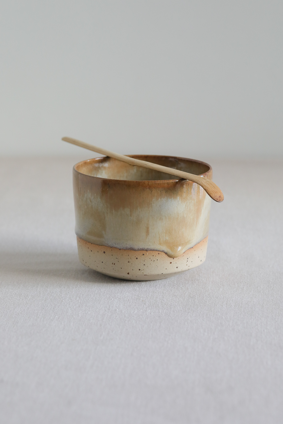 Japanese Yunomi Mug – hay - Vera Wiedermann Ceramics